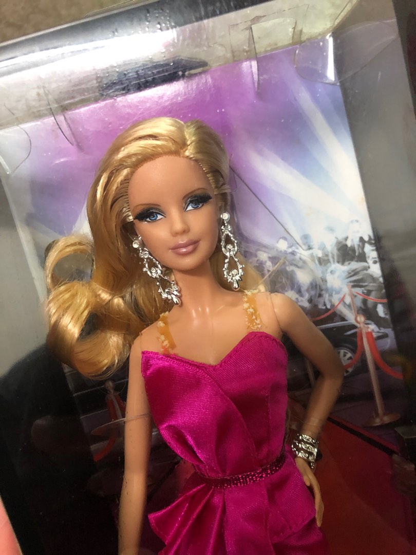 barbie the look red carpet mackie face mold, Hobbies & Toys, Toys ...