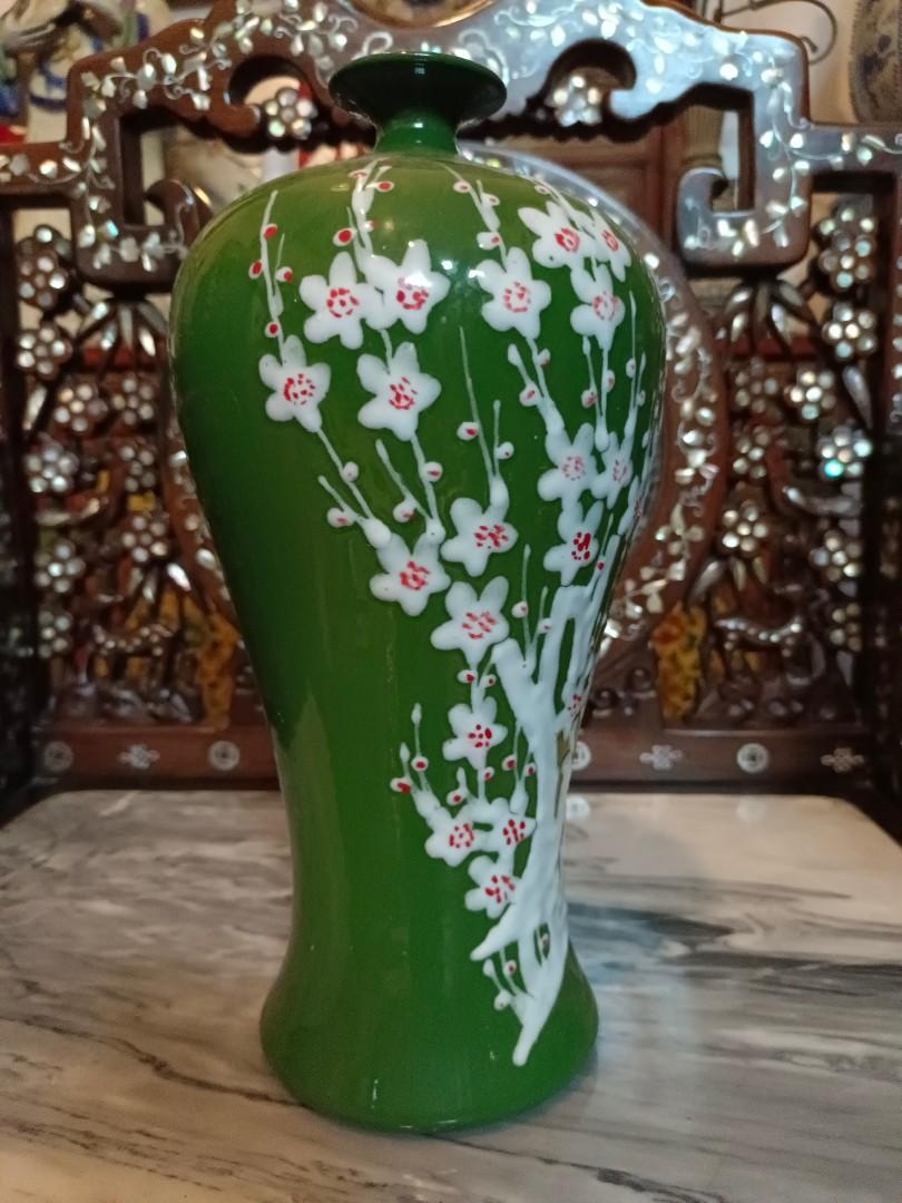 Beautiful green Chinese antique cherry blossom vase, Hobbies & Toys, Collectibles & Memorabilia ...