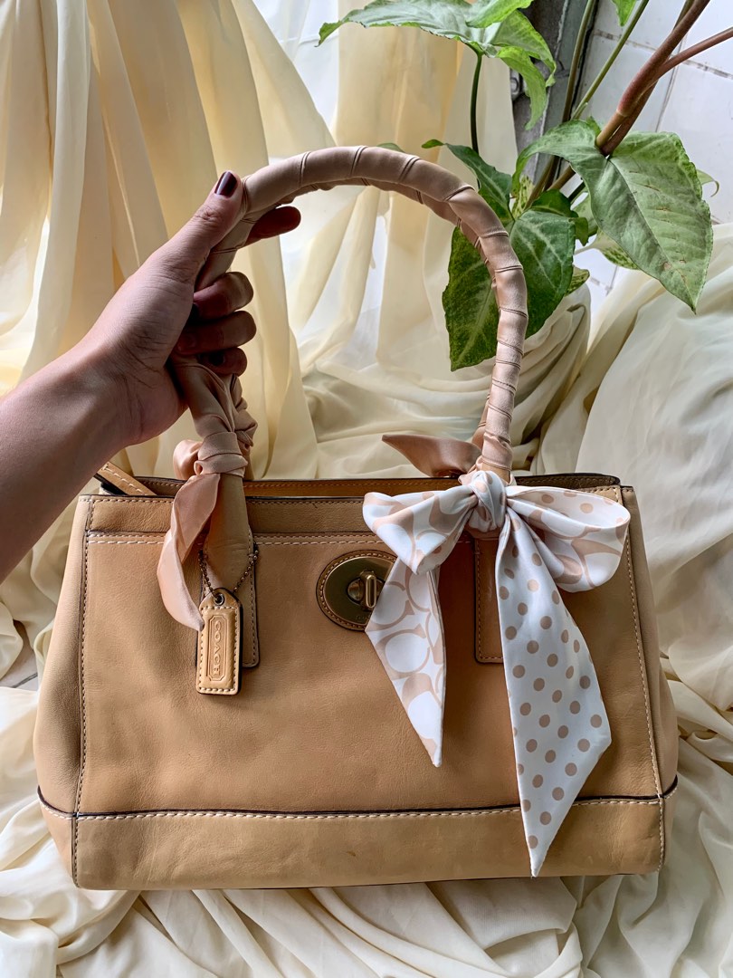 COACH MADELINE TAN LEATHER TOTE BAG, Luxury, Bags & Wallets on Carousell