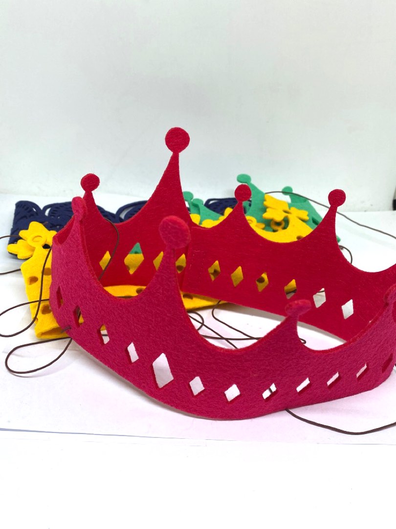 Felt Party Crowns (4 pcs ), Hobbies & Toys, Stationary & Craft ...