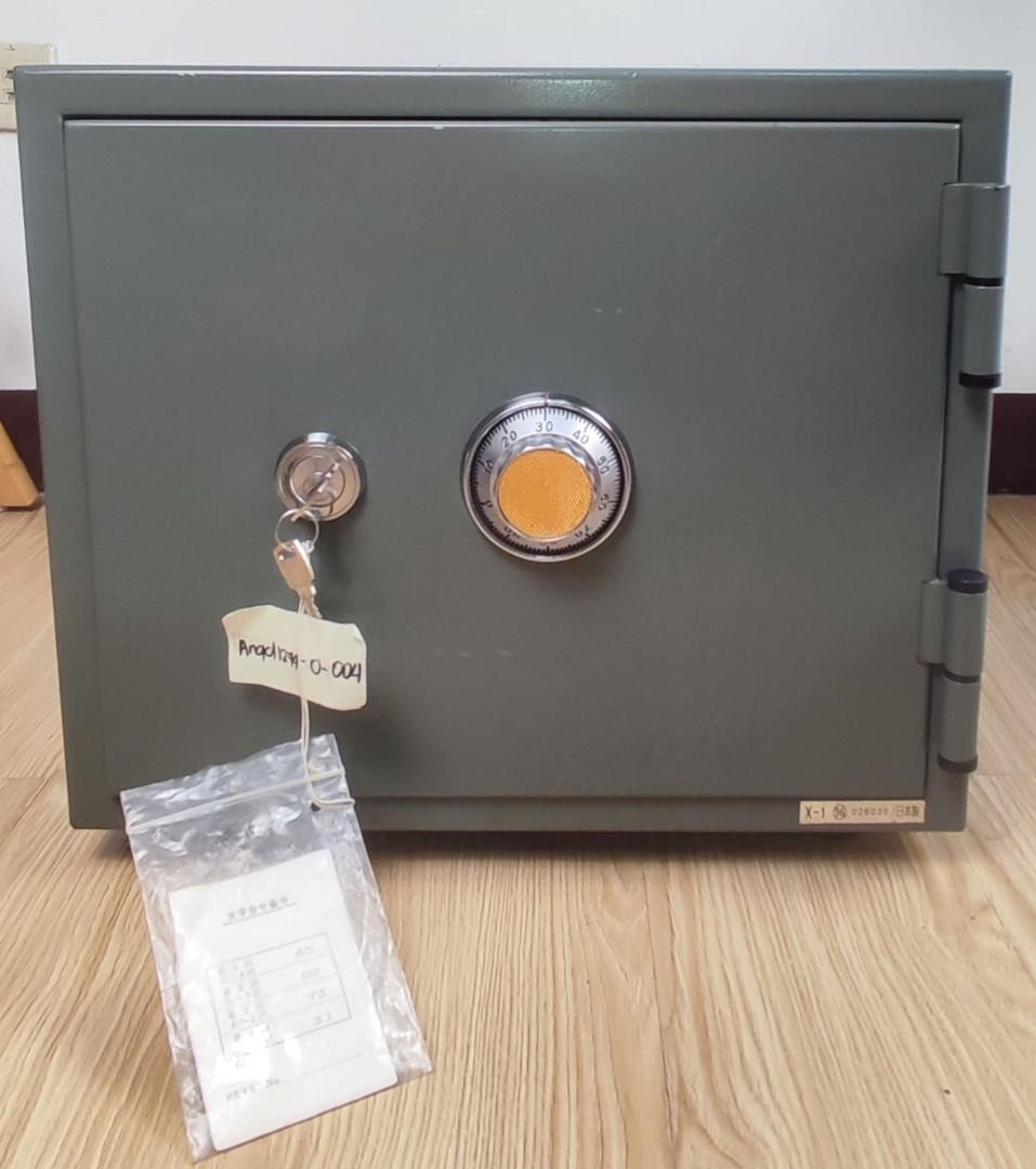Fire proof safety vault, Furniture & Home Living, Security & Locks ...