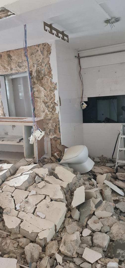 HDB / Condo Hacking, Dismantling and Disposal of Built in wardrobe ...