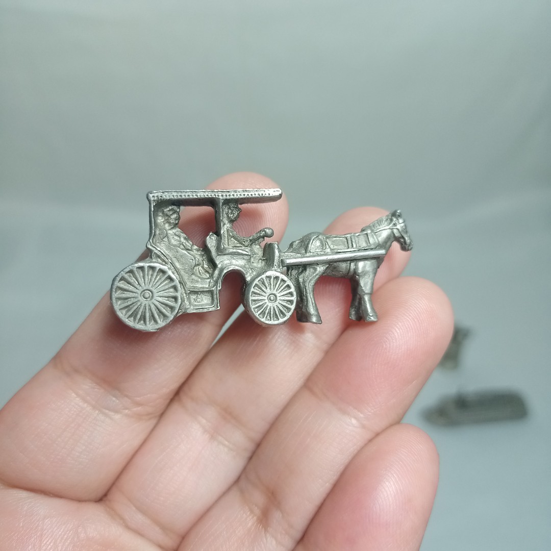 HANDMADE PEWTER MINI CARRIAGE, Hobbies & Toys, Memorabilia ...