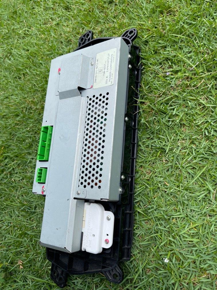 Honda odyssey rb1 abs monitor display, Auto Accessories on Carousell