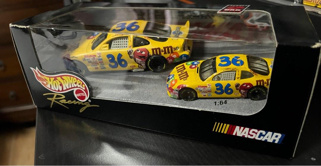Hot Wheels NASCAR Racing 2 Pack, Hobbies & Toys, Toys & Games on Carousell