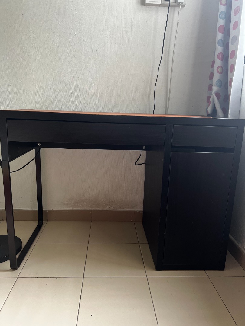 IKEA MICKE Desk, black-brown, 105x50 cm, Furniture & Home Living ...