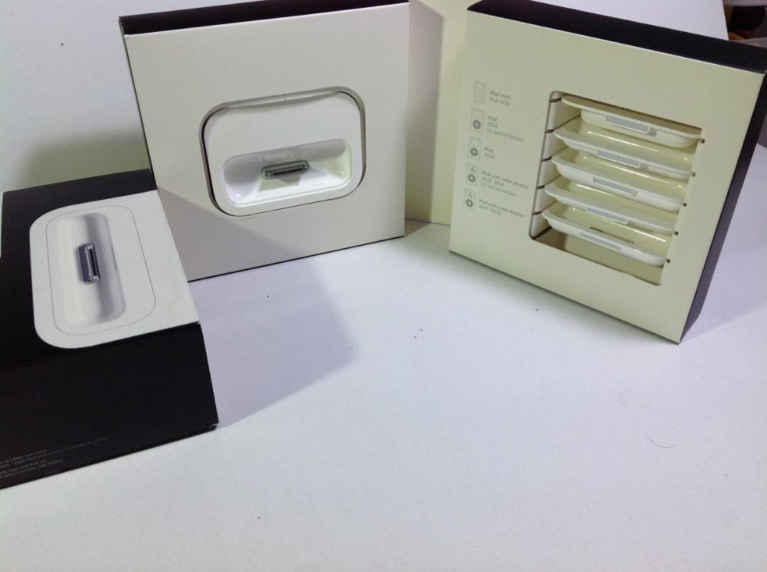 ipod universal dock #1, Audio, Portable Music Players on Carousell