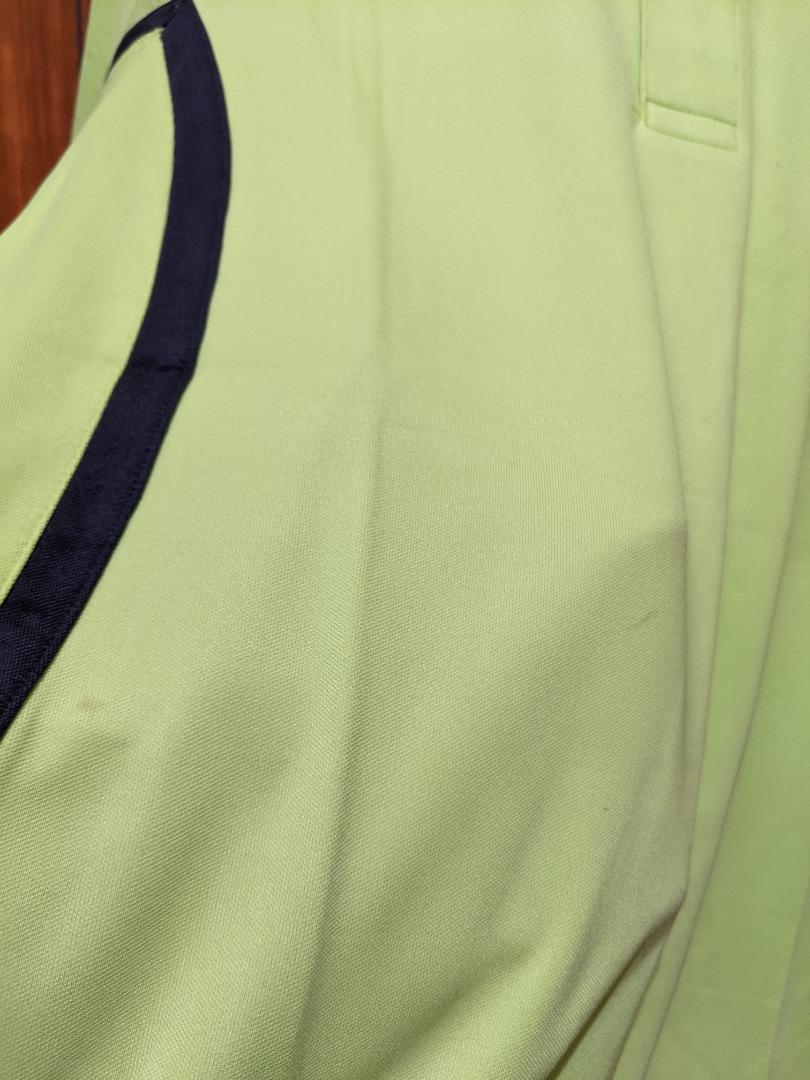 Kaos Polo New Blance Hijau Stabilo Polos Mini Logo Noda, Fesyen Pria ...