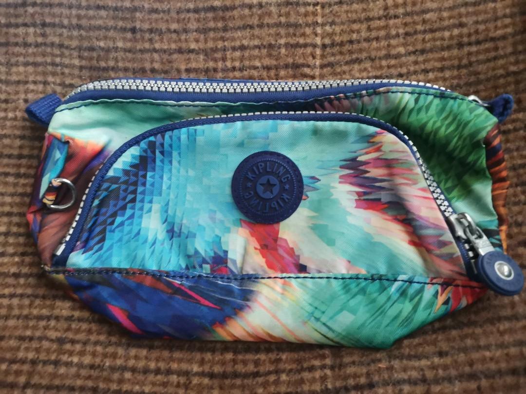 Kipling pouch, Women's Fashion, Bags & Wallets, Purses & Pouches on ...