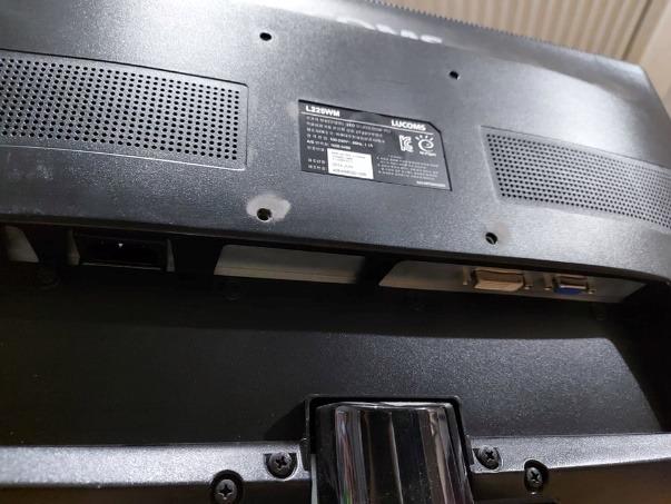 LUCOMS L225WM LED MONITOR 22 INCHES, Computers & Tech, Parts ...