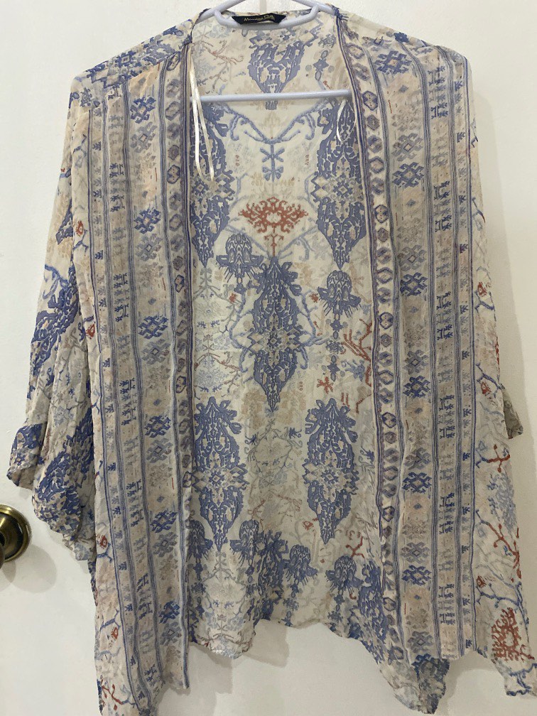 Massimo Dutti Chiffon Overlay Top, Women's Fashion, Coats, Jackets and ...