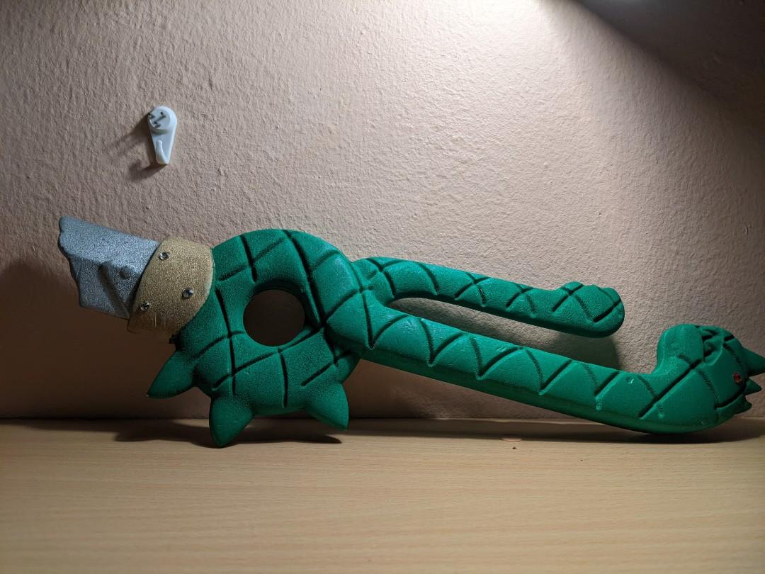 Meliodas broken sword seven deadly sins life size, Hobbies & Toys, Toys ...