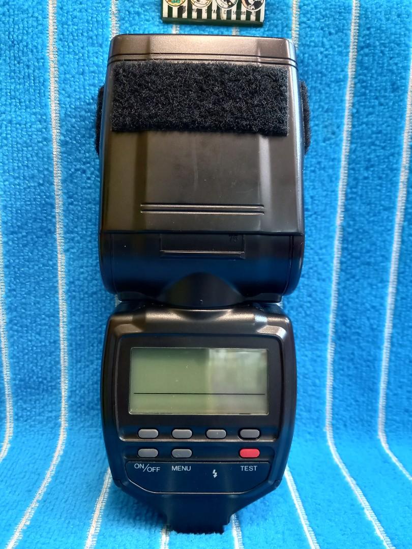 Minolta 5200i flash, Photography, Photography Accessories, Flashes on Carousell
