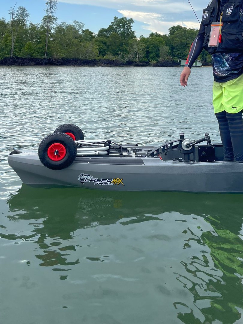 Native slayer max 12.5 kayak, Sports Equipment, Fishing on Carousell