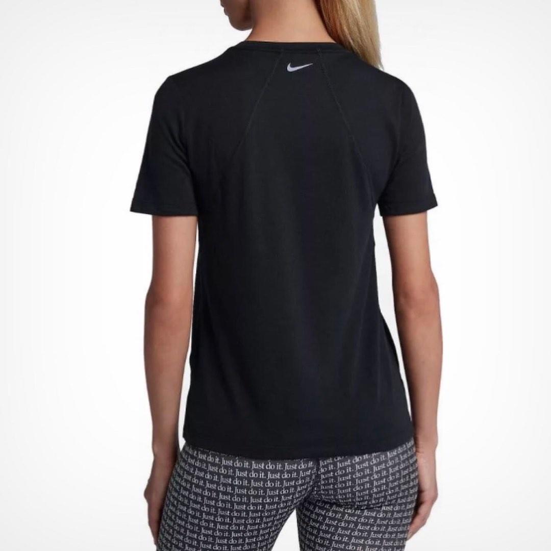 Nike miller top, Women's Fashion, Activewear on Carousell