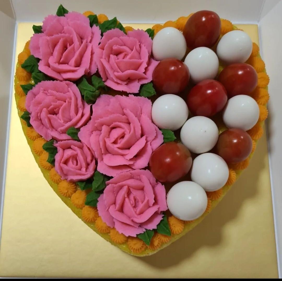 Pulut Kuning Cake, Food & Drinks, Homemade Bakes on Carousell