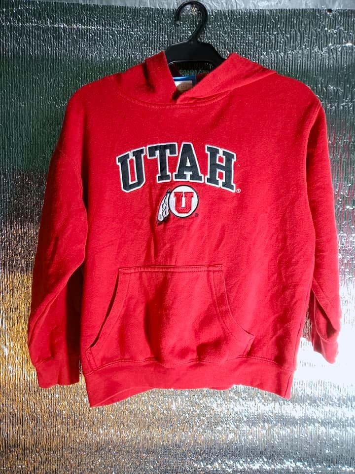 Red Utah Jacket (has hood), Women's Fashion, Coats, Jackets and ...