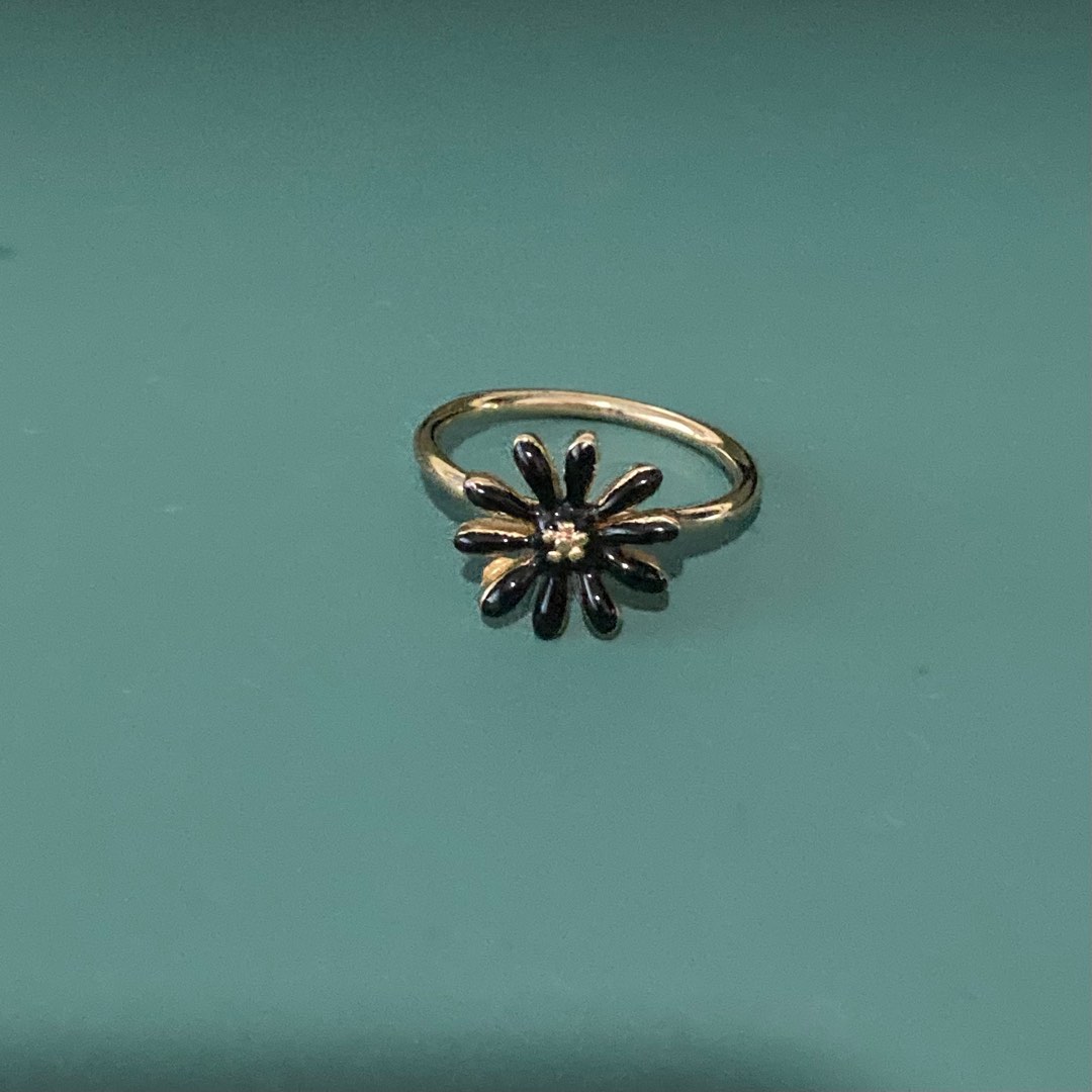 Ring for pointer finger - black flower, Women's Fashion, Jewelry ...