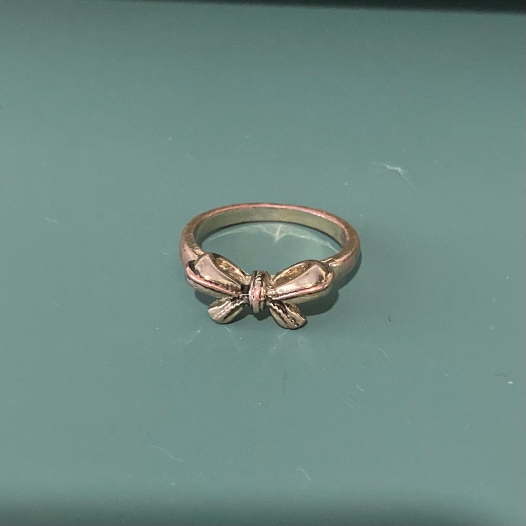 Ring for pointer finger - ribbon, Women's Fashion, Jewelry & Organisers ...