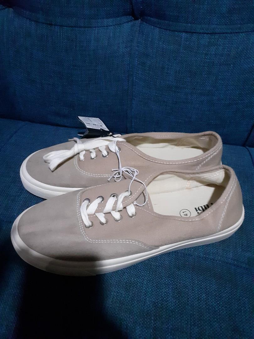 Rubi Shoes kopi susu, Fesyen Pria, Sepatu , Sepatu Formal di Carousell