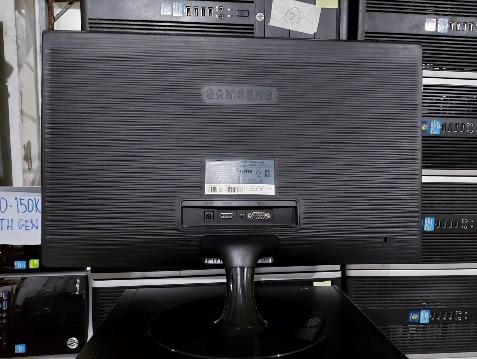 SAMSUNG LS22D300 LED Monitor 22 Inches, Computers & Tech, Parts ...