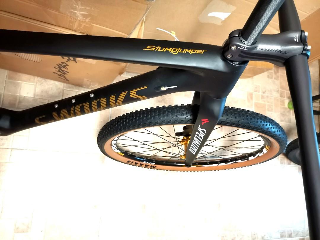 specialized full carbon MTB, s-works stumpjumper full carbon. 27.5/29 ...
