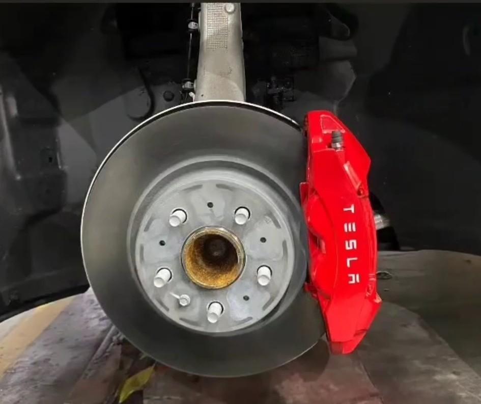 Tesla / Caliper spray / Spray Caliper / spray paint / plastidip ...