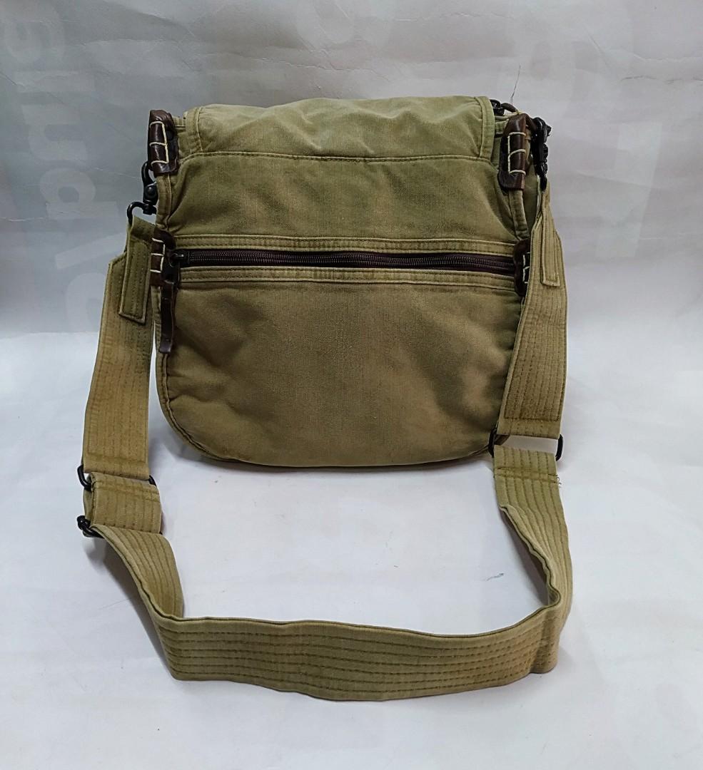 Vintage shouder Bag, Men's Fashion, Bags, Sling Bags on Carousell