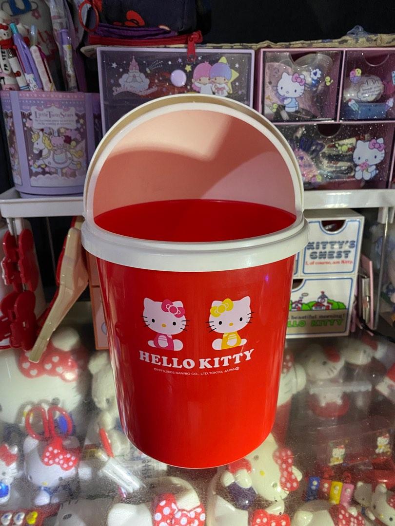 2005 Hello Kitty Trash Bin, Hobbies & Toys, Memorabilia & Collectibles ...