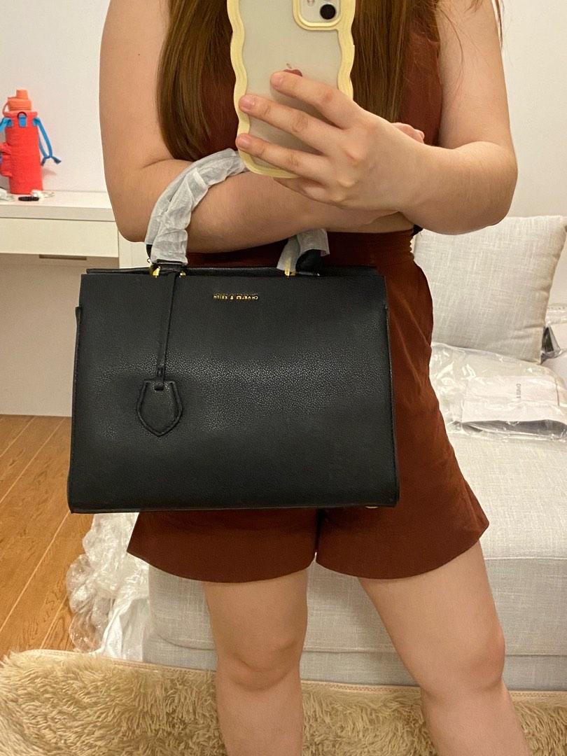 2 way mall pull out bag, Women's Fashion, Bags & Wallets, Shoulder Bags ...