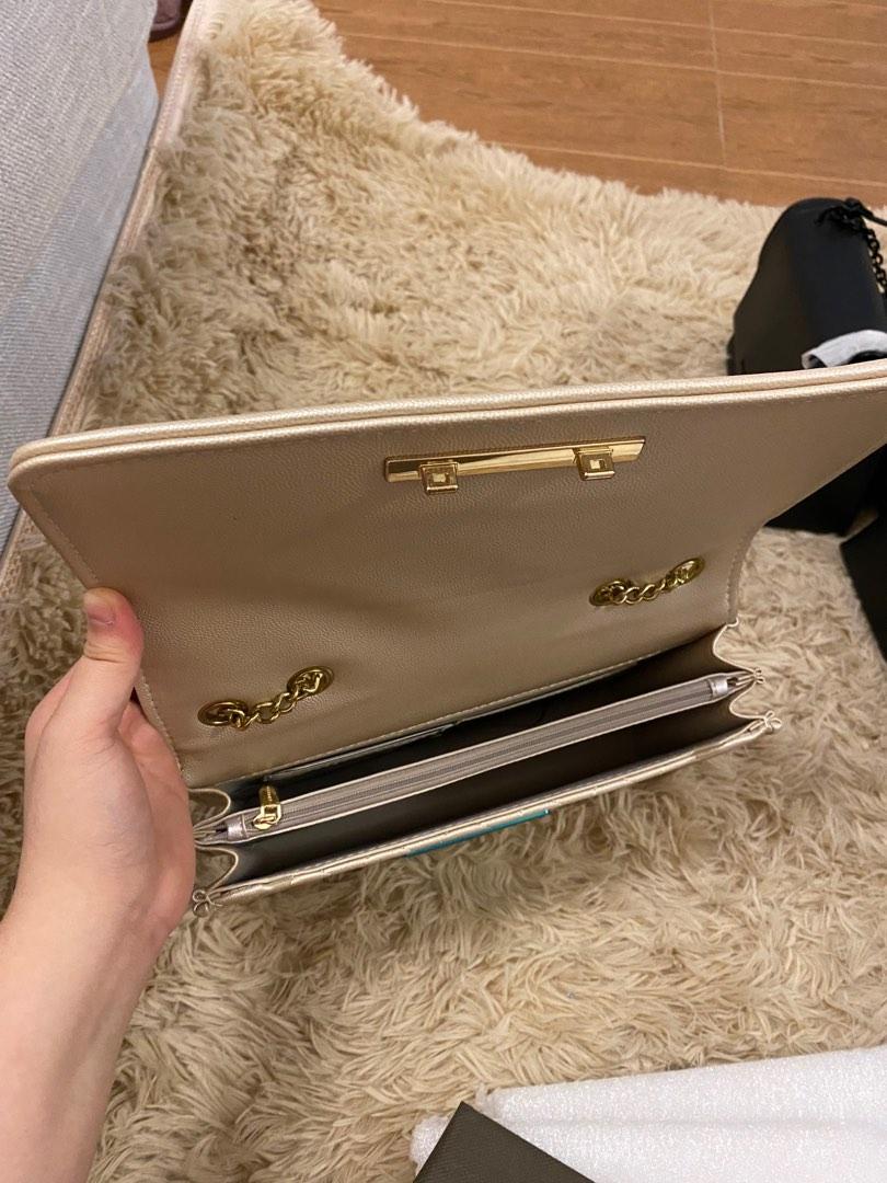 2 way mall pull out bag, Women's Fashion, Bags & Wallets, Shoulder Bags ...