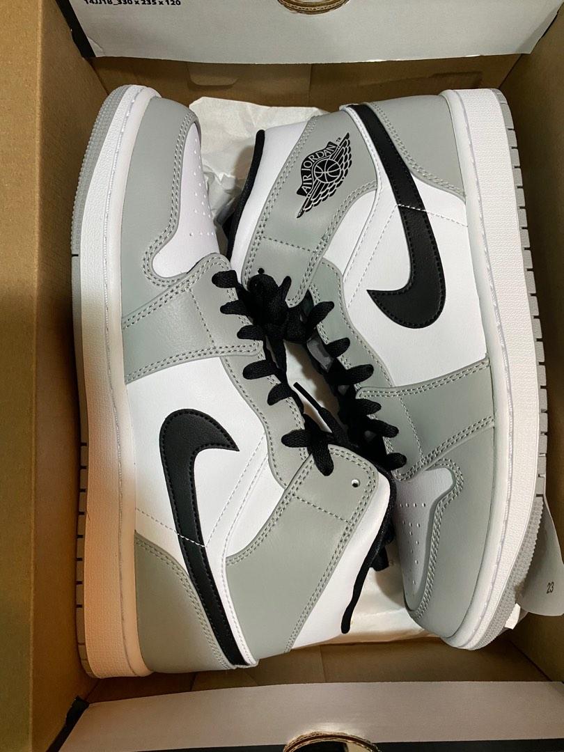 Aj1mid light smoke grey, Men's Fashion, Footwear, Sneakers on Carousell