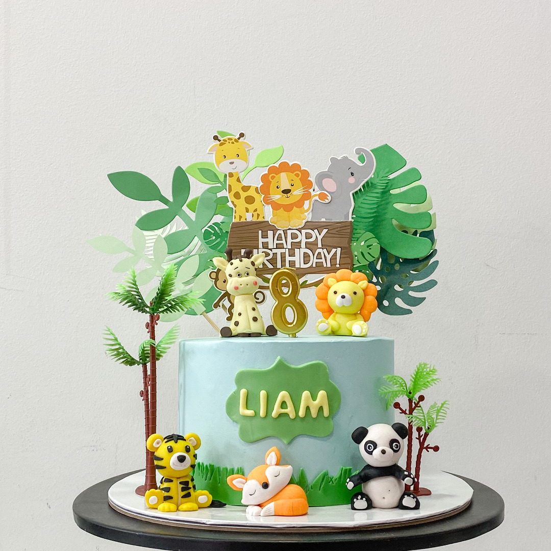 Animal jungle safari theme cake, Food & Drinks, Homemade Bakes on Carousell