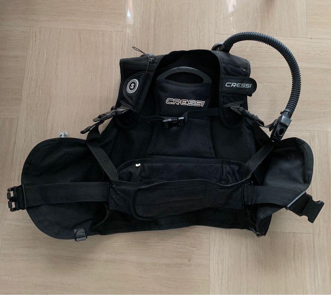 Cressi Start Diving BCD, Sports Equipment, Sports & Games, Water Sports on Carousell
