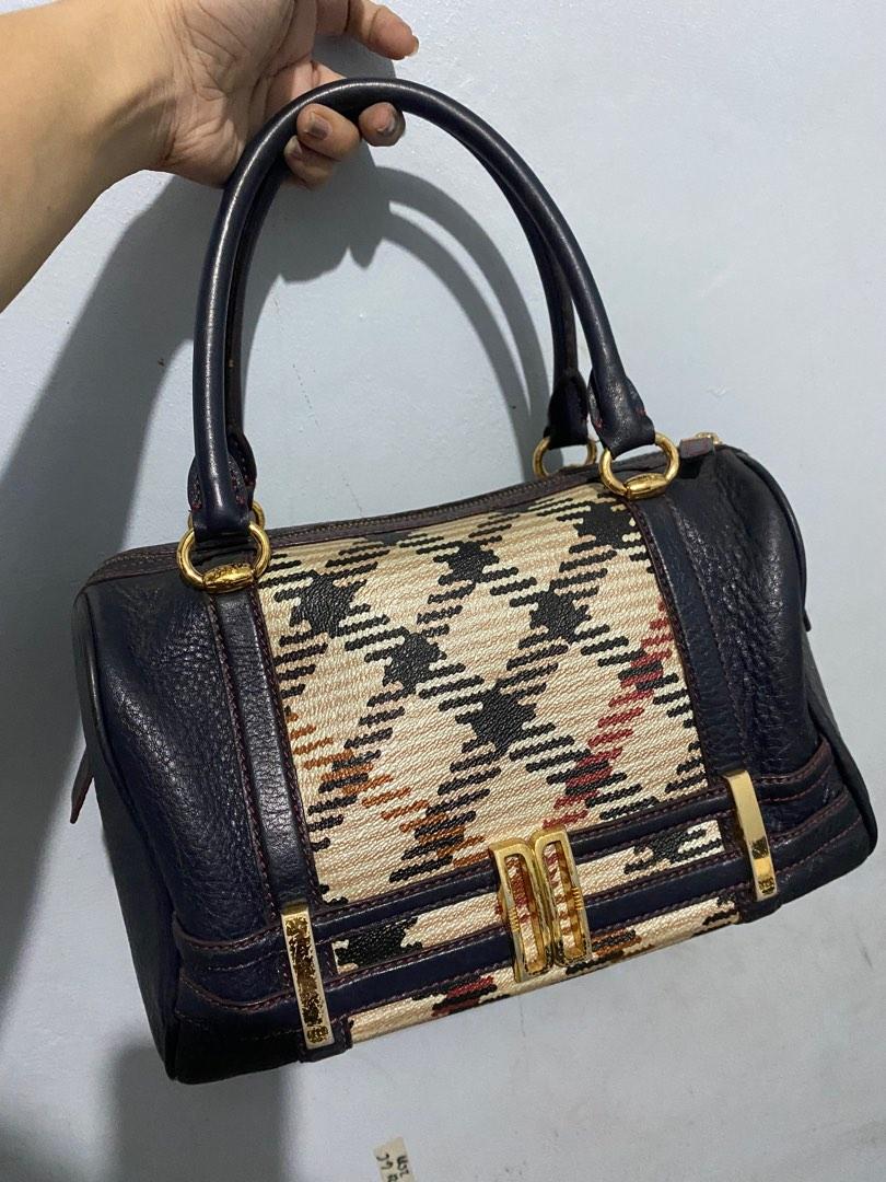 Daks Hand Bags - Starts at 880, Women's Fashion, Bags & Wallets, Shoulder Bags on Carousell