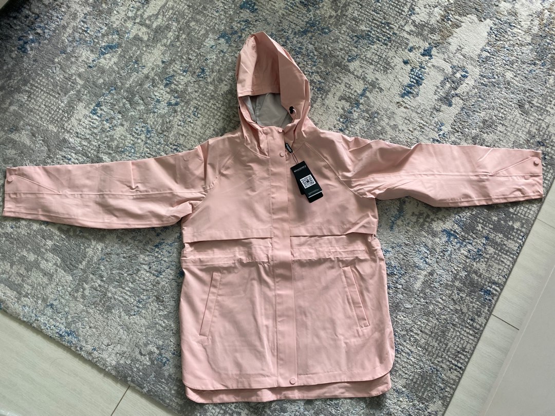 Discovery Expedition rain coat, Women's Fashion, Coats, Jackets and ...