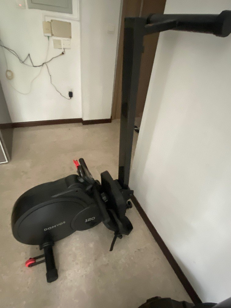 Domyos 120 Rowing machine, Sports Equipment, Exercise & Fitness, Cardio ...