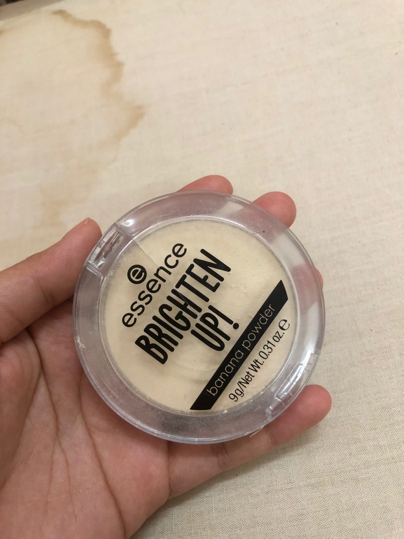 ESSENCE BRIGHTEN UP BANANA POWDER, Beauty & Personal Care, Face, Makeup ...