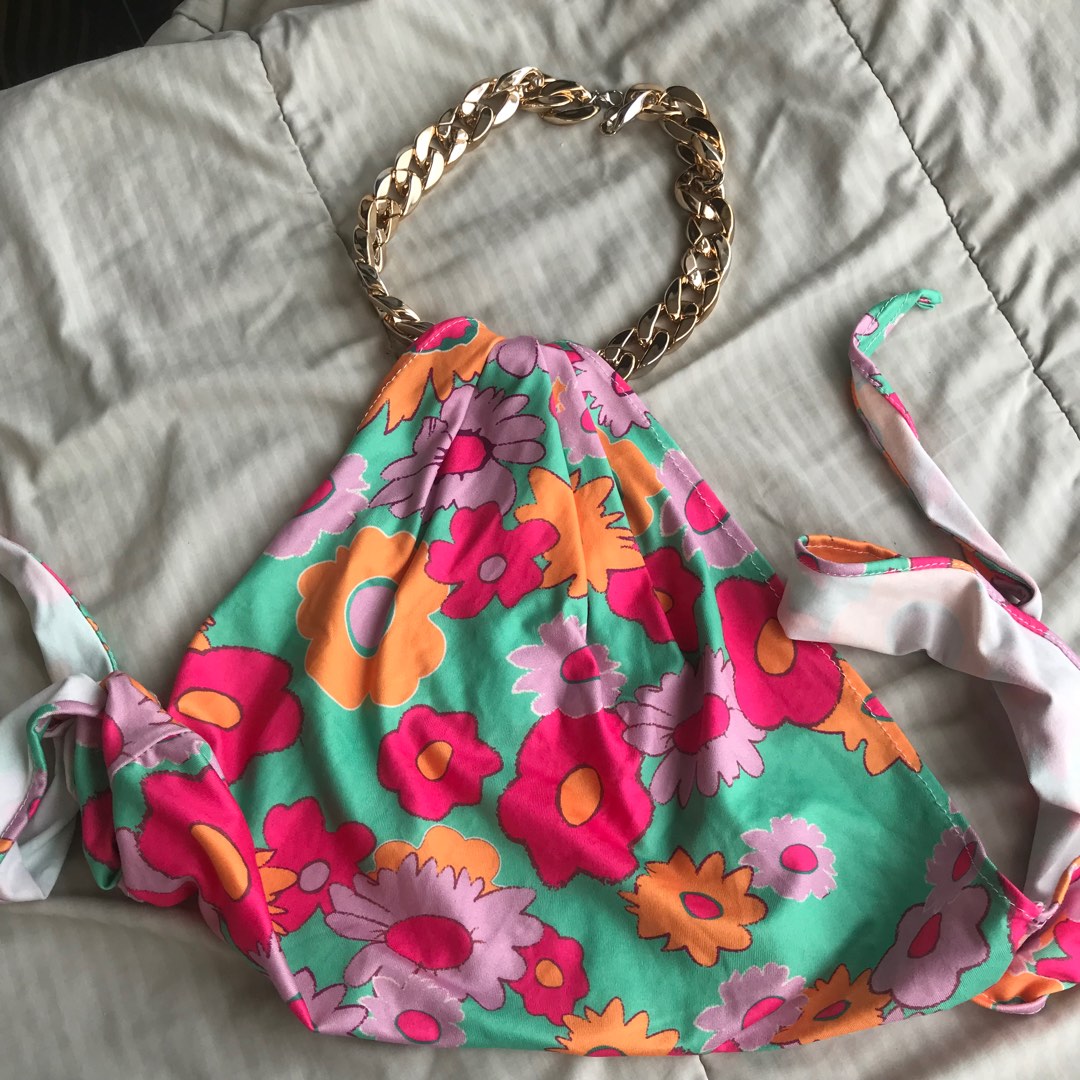 Flower Chain Backless Top, Women's Fashion, Tops, Others Tops on Carousell