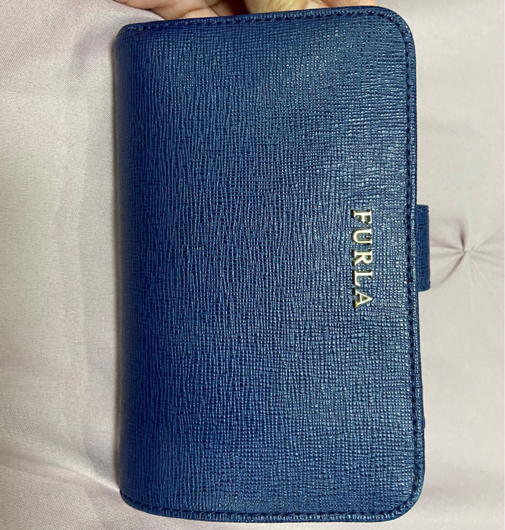 Furla wallet, Women's Fashion, Bags & Wallets, Wallets & Card holders ...