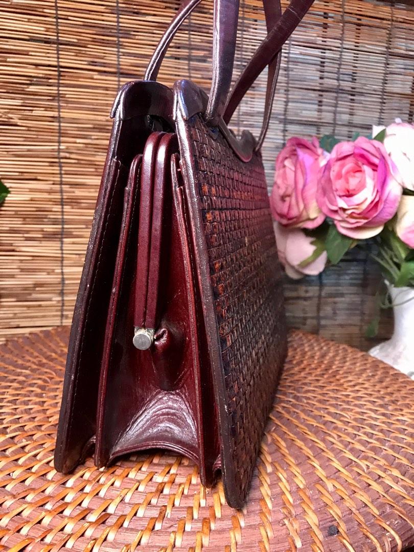 Genuine SNAKE BANIG style Vintage bag, Luxury, Bags & Wallets on Carousell