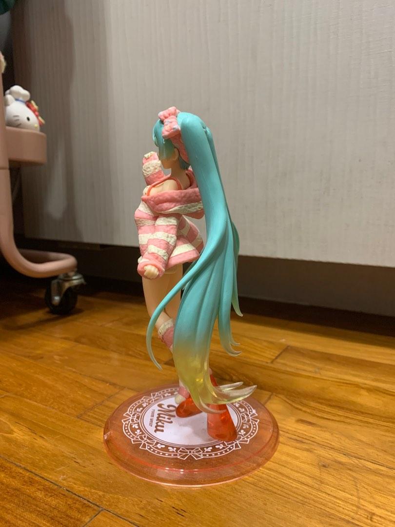 Hatsune Miku room wear figurine, Hobbies & Toys, Toys & Games on Carousell