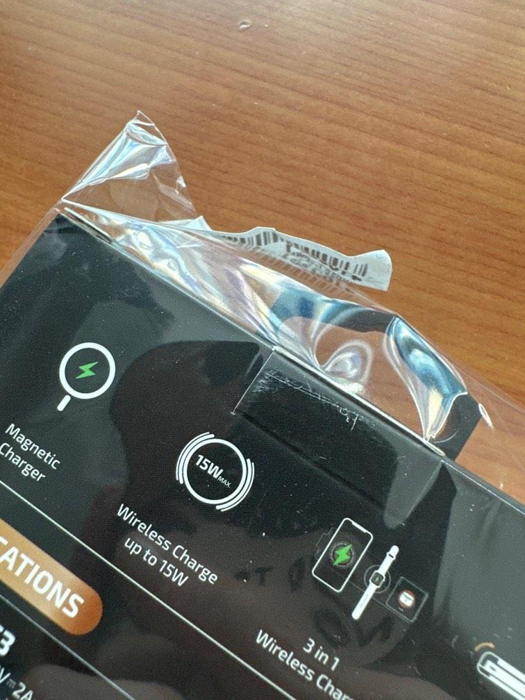 全新！inno3C 3 in 1 Folding Magnetic Wireless Charging Pad, 手提電話, 電話及其他裝置 ...