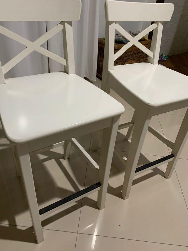 Kursi bar putih ikea / white bar stool, Perabotan Rumah di Carousell