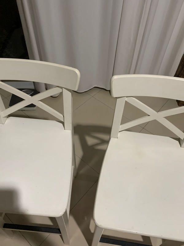 Kursi bar putih ikea / white bar stool, Perabotan Rumah di Carousell