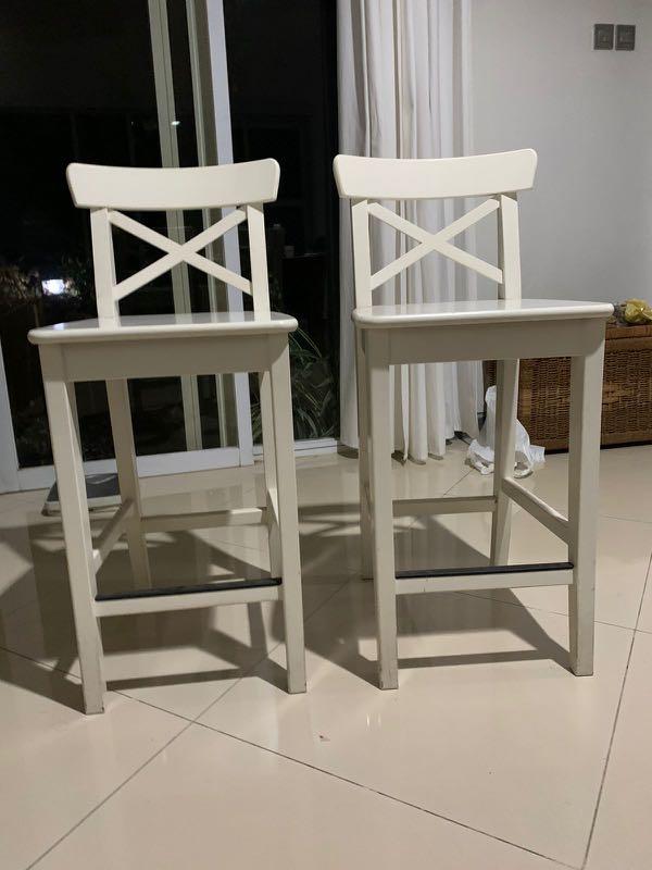 Kursi bar putih ikea / white bar stool, Perabotan Rumah di Carousell
