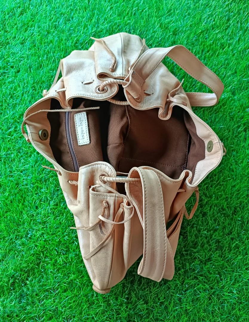 LAPU LAPU ORIGINAL LEATHER LARGE SLING BAG, Women's Fashion, Bags ...