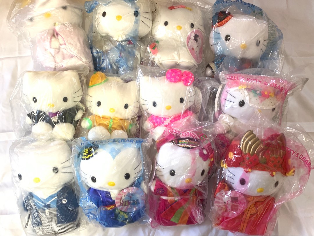 懷舊限定M記 xHello Kitty 公仔 （未開封）, 興趣及遊戲, 玩具 & 遊戲類 - Carousell