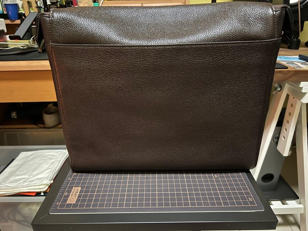 Mulberry Vintage Maxwell grained leather messenger bag, Luxury, Bags ...