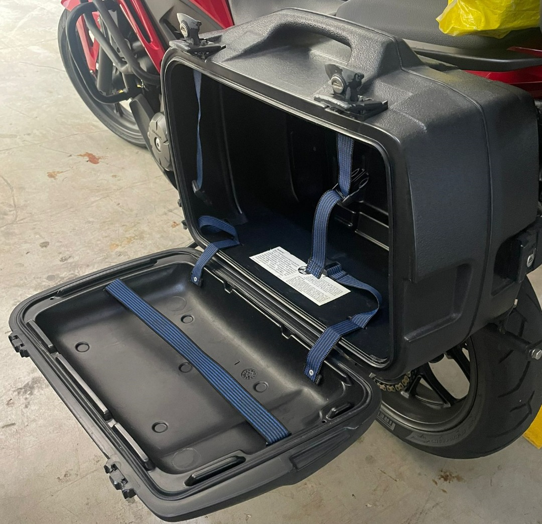 Hepco & Becker Junior 40 litres Panniers ONLY (rack already SOLD ...